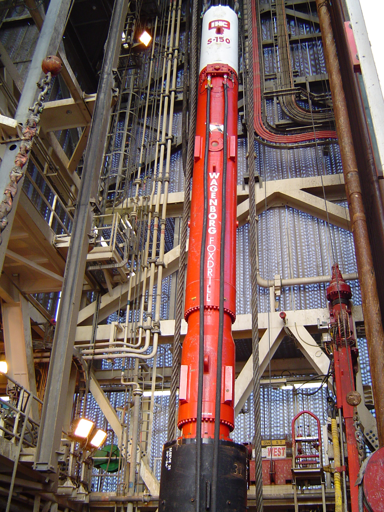 Wagenborg Foxdrill | Conductor Installation - Wagenborg Foxdrill